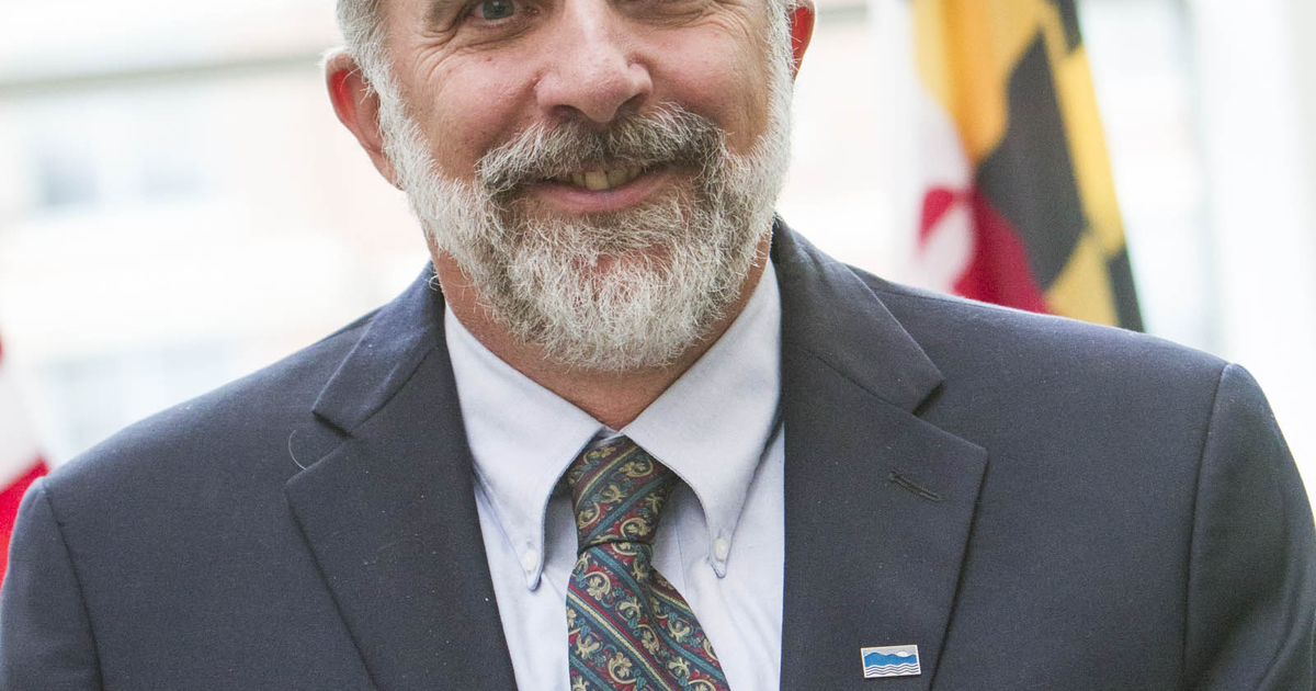 Bill Dennison receives award for contributions to estuarine scientific ...